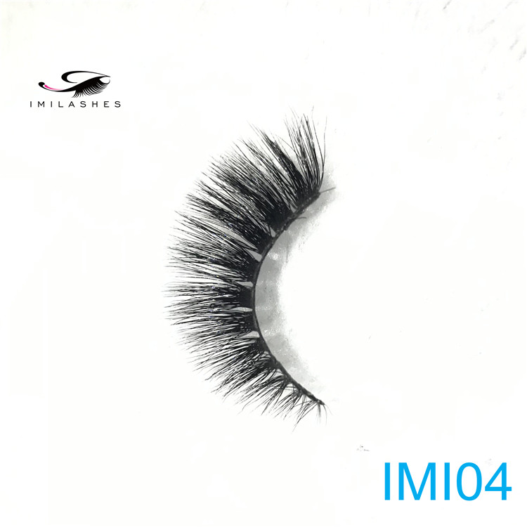 Faux mink eyelash extensions