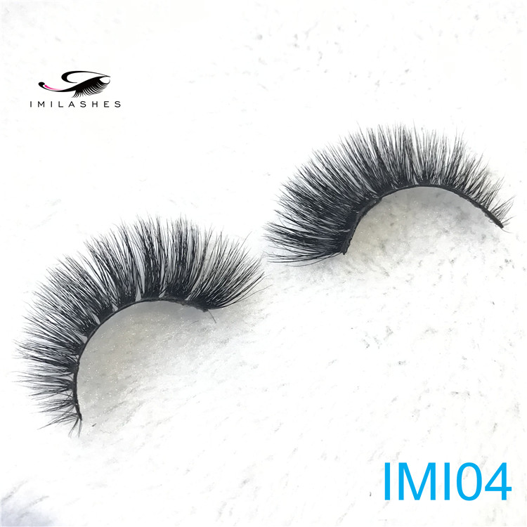 Faux mink eyelash extensions